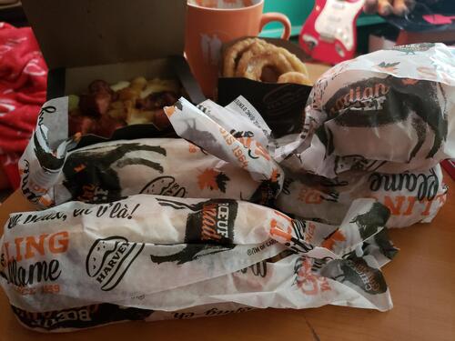 Snacking time :) - Video Clips - Curvy BBW - Curvage