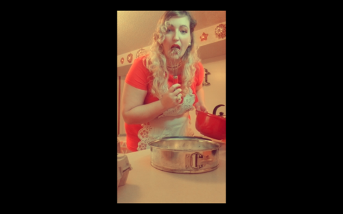 1950s Bake and Shake a Cake - Video Clips - Stuffing/Eating - Curvage