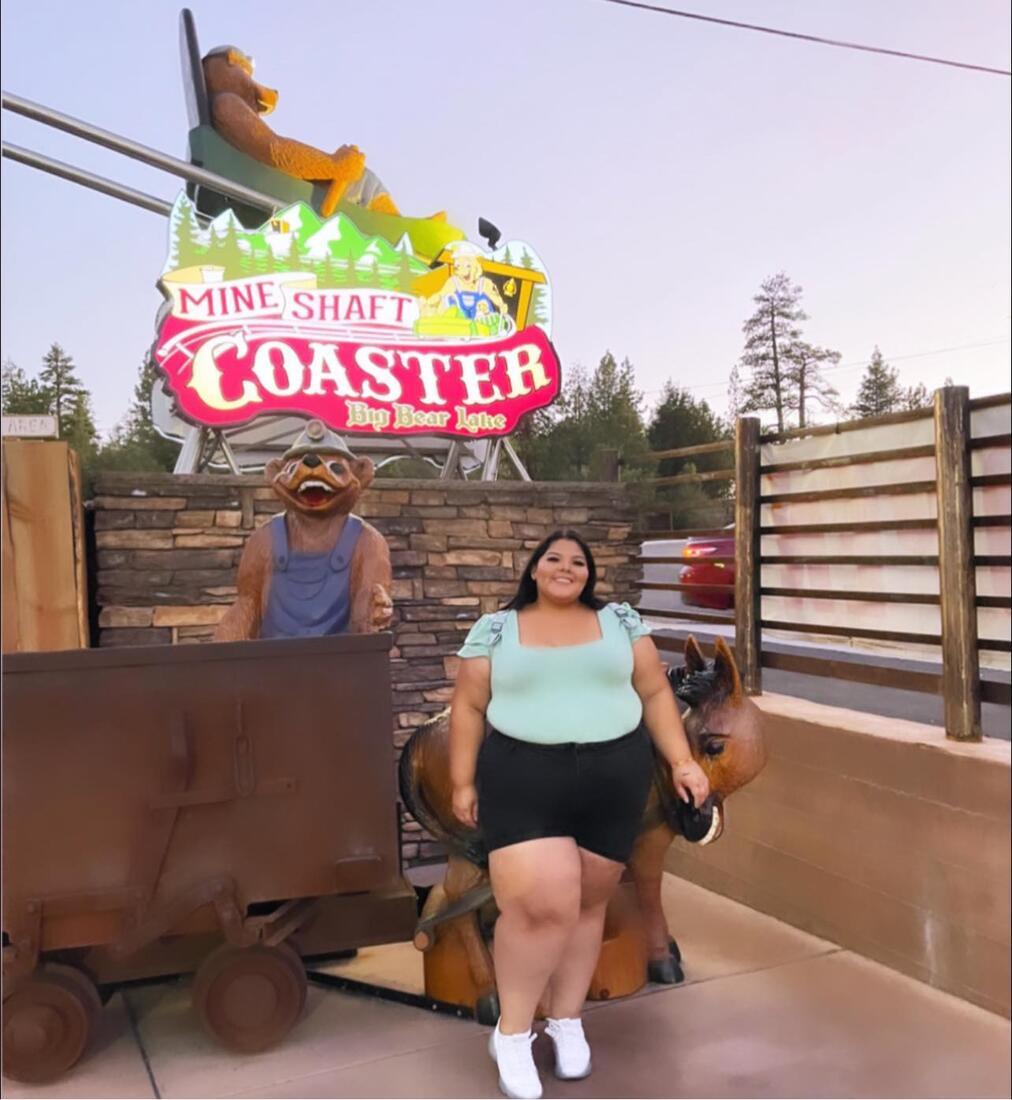 Lesv2000 Plus Size Model on tiktok - Plus-Size Models - Curvage