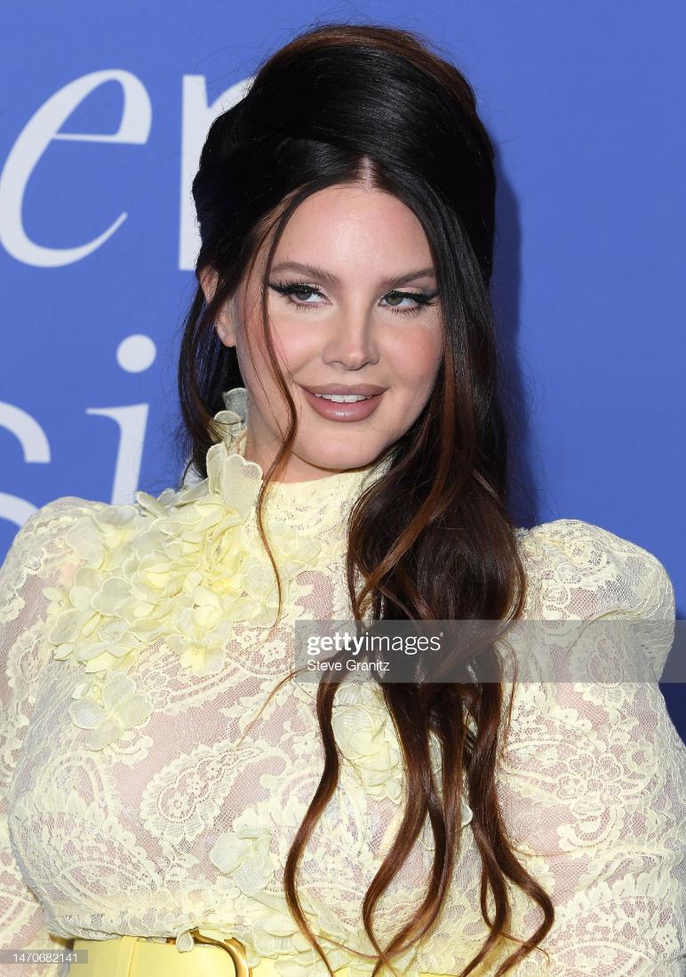 All posts from Golorezgt in Lana Del Rey - Curvage