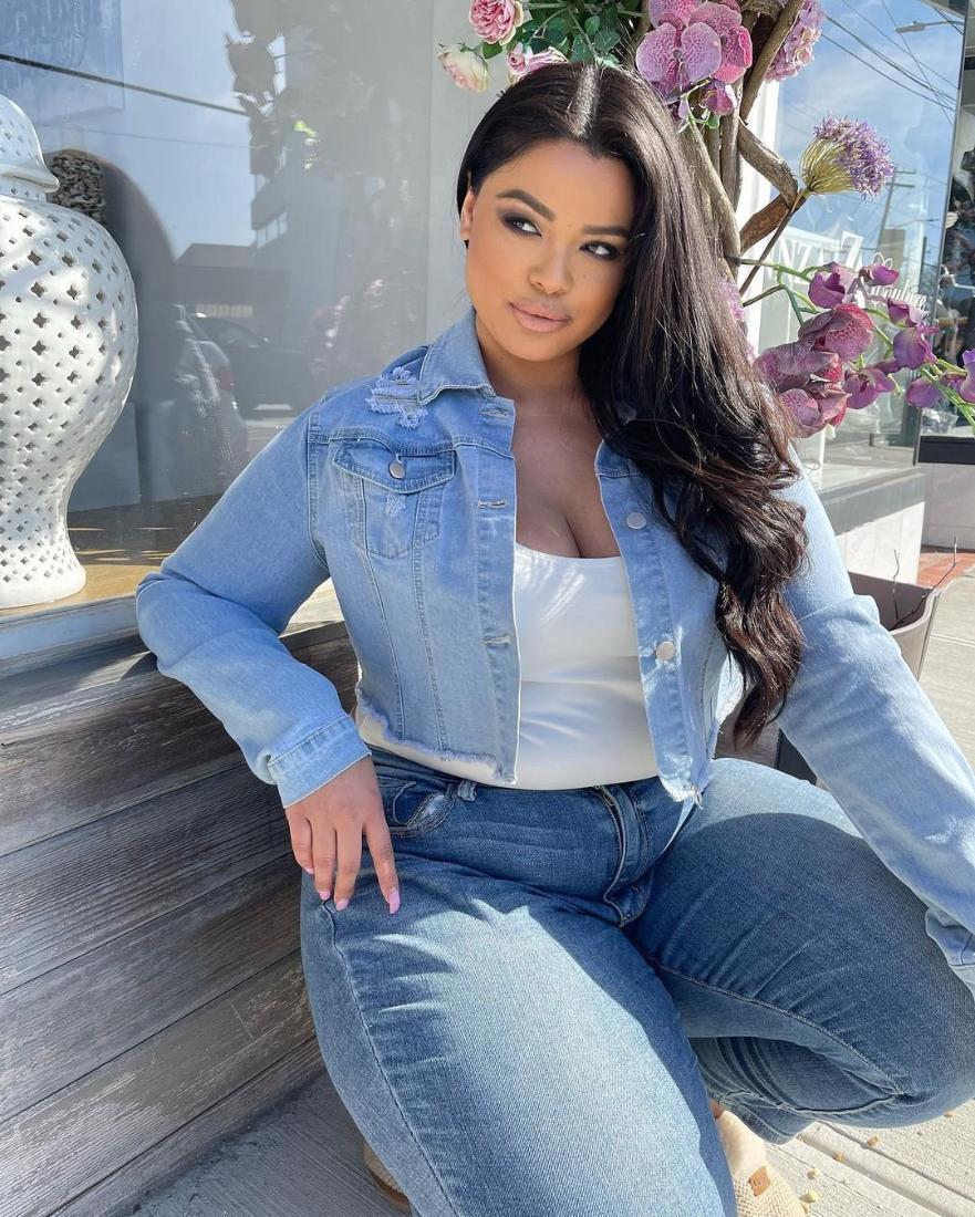 All Posts From Thickbebelover In Daisy Christina Dutch Cutie With